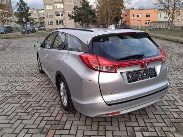 Pelēks Honda Civic 2016 Radviliškis, ar dzinēja tilpumu 1.60 L un nobraukumu 210 tūkst. km par 5850 €, foto 9 vietnē AUTOMOTO.COM.LV