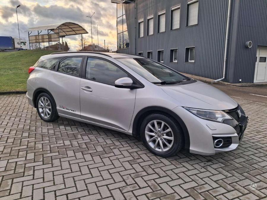 Pelēks Honda Civic 2016 Radviliškis, ar dzinēja tilpumu 1.60 L un nobraukumu 210 tūkst. km par 5850 €, foto 14 vietnē AUTOMOTO.COM.LV