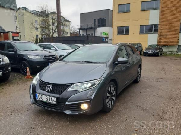 Grey Honda Civic 2016 in Daugavpils, with an engine capacity of 1.60 L and mileage of 0 thousand km for 8250 €, photo 1 on AUTOMOTO.COM.LV