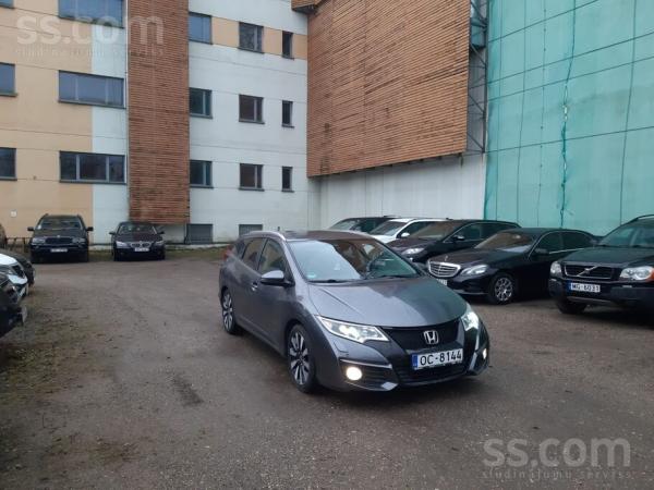 Grey Honda Civic 2016 in Daugavpils, with an engine capacity of 1.60 L and mileage of 0 thousand km for 8250 €, photo 10 on AUTOMOTO.COM.LV
