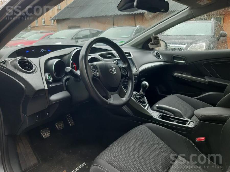 Pelēks Honda Civic 2016 Daugavpils, ar dzinēja tilpumu 1.60 L un nobraukumu 0 tūkst. km par 8250 €, foto 12 vietnē AUTOMOTO.COM.LV
