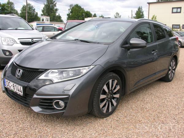 Pelēks Honda Civic 2016 Rīga, ar dzinēja tilpumu 1.60 L un nobraukumu 228 tūkst. km par 8250 €, foto 1 vietnē AUTOMOTO.COM.LV