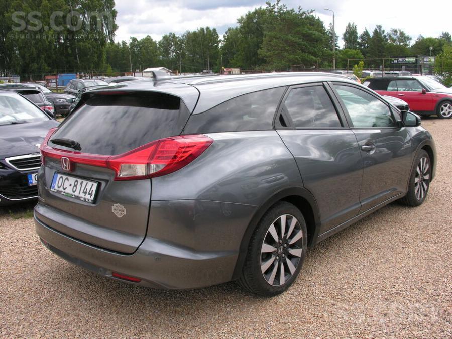 Pelēks Honda Civic 2016 Rīga, ar dzinēja tilpumu 1.60 L un nobraukumu 228 tūkst. km par 8250 €, foto 4 vietnē AUTOMOTO.COM.LV