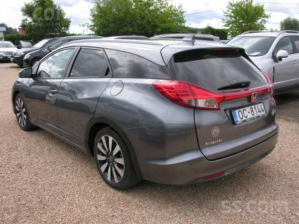 Pelēks Honda Civic 2016 Rīga, ar dzinēja tilpumu 1.60 L un nobraukumu 228 tūkst. km par 8250 €, foto 4 vietnē AUTOMOTO.COM.LV