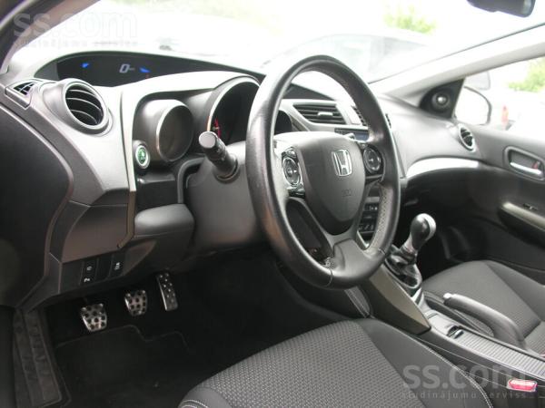 Pelēks Honda Civic 2016 Rīga, ar dzinēja tilpumu 1.60 L un nobraukumu 228 tūkst. km par 8250 €, foto 9 vietnē AUTOMOTO.COM.LV