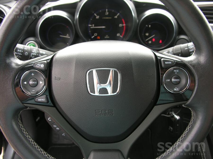 Pelēks Honda Civic 2016 Rīga, ar dzinēja tilpumu 1.60 L un nobraukumu 228 tūkst. km par 8250 €, foto 13 vietnē AUTOMOTO.COM.LV