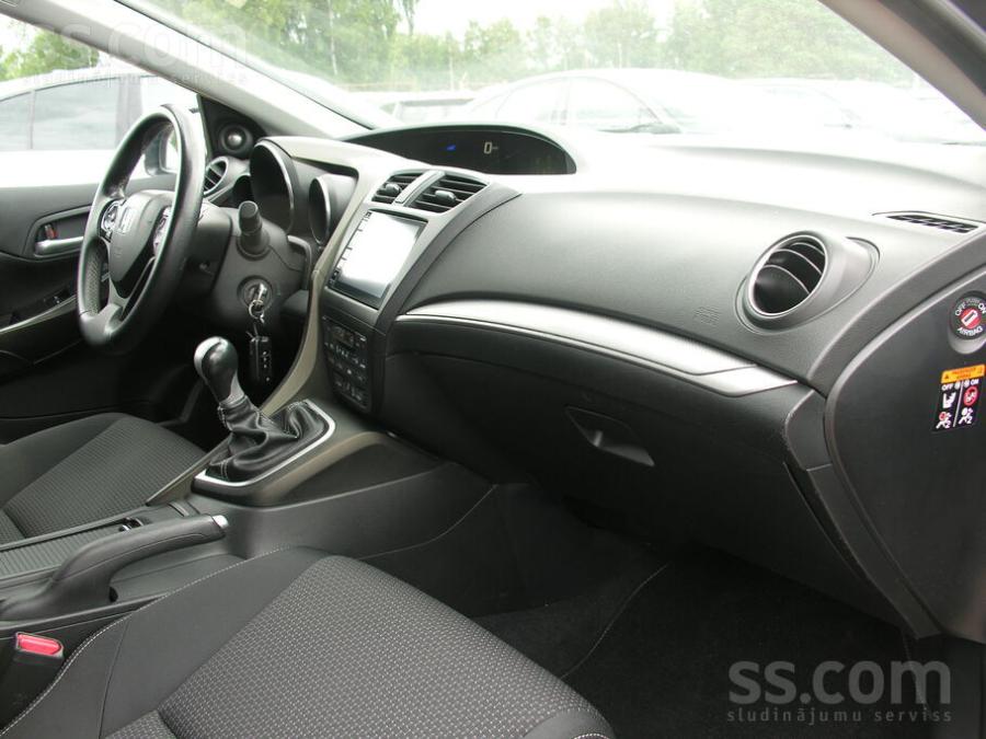 Pelēks Honda Civic 2016 Rīga, ar dzinēja tilpumu 1.60 L un nobraukumu 228 tūkst. km par 8250 €, foto 17 vietnē AUTOMOTO.COM.LV