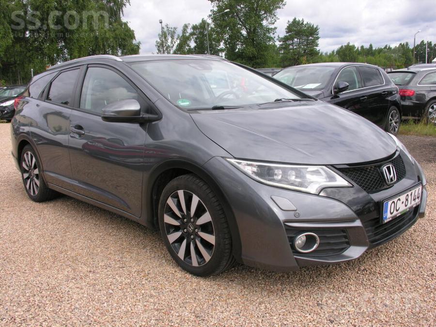 Pelēks Honda Civic 2016 Rīga, ar dzinēja tilpumu 1.60 L un nobraukumu 228 tūkst. km par 8250 €, foto 3 vietnē AUTOMOTO.COM.LV