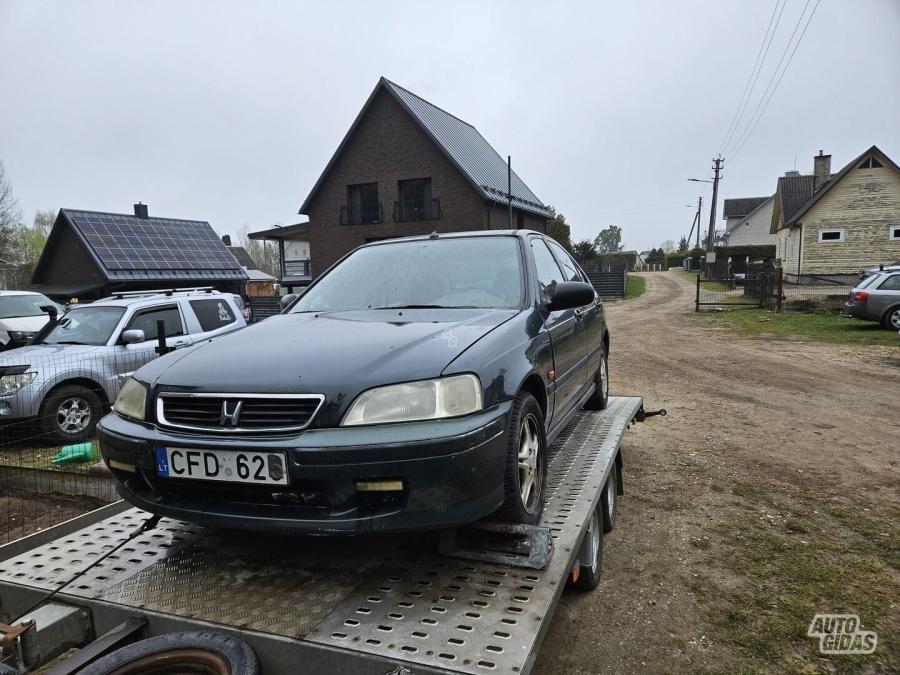 Honda Civic 1997 in Prienai, with an engine capacity of 1.40 L and mileage of 227 thousand km for 400 €, photo 1 on AUTOMOTO.COM.LV