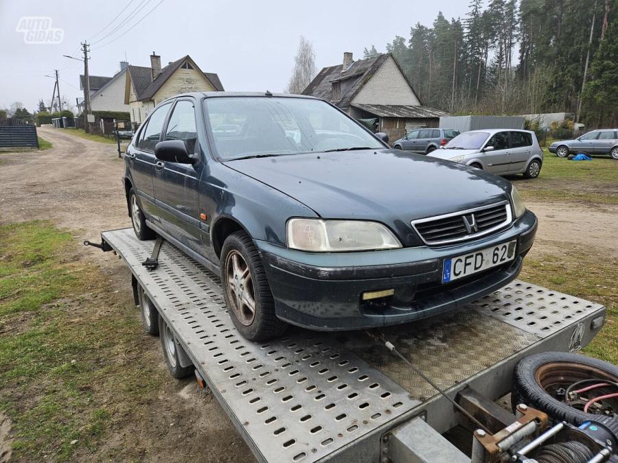 Honda Civic 1997 in Prienai, with an engine capacity of 1.40 L and mileage of 227 thousand km for 400 €, photo 3 on AUTOMOTO.COM.LV