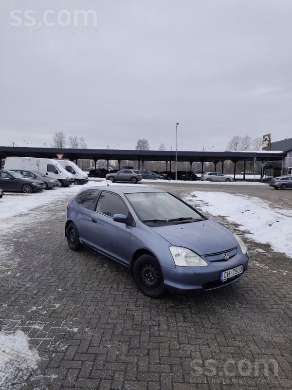 Honda Civic 2002 Rīga, ar dzinēja tilpumu 1.60 L un nobraukumu 249 tūkst. km par 800 €, foto 2 vietnē AUTOMOTO.COM.LV