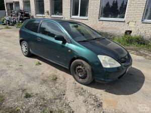 Honda Civic 2002 in Vilnius, with an engine capacity of 1.40 L and mileage of 191 thousand km for 380 €, photo 3 on AUTOMOTO.COM.LV