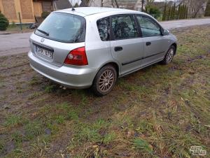 Honda Civic 2003 Ukmergė, ar dzinēja tilpumu 1.70 L un nobraukumu 300 tūkst. km par 350 €, foto 3 vietnē AUTOMOTO.COM.LV