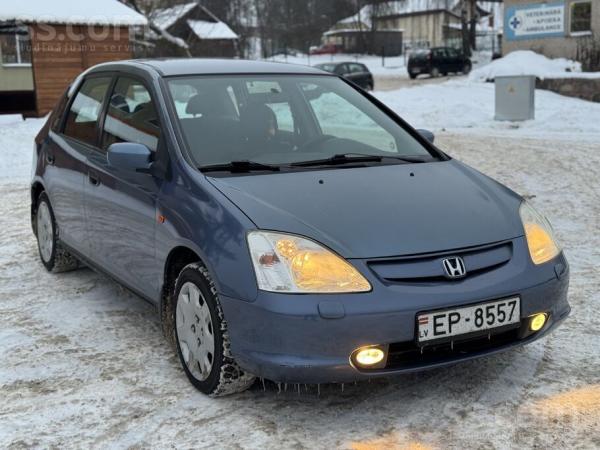 Honda Civic 2003 in Kraslava, with an engine capacity of 1.60 L and mileage of 252 thousand km for 890 €, photo 1 on AUTOMOTO.COM.LV