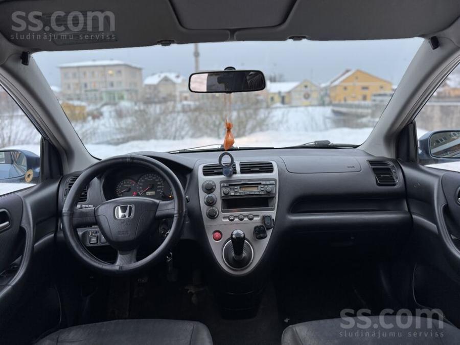 Honda Civic 2003 in Kraslava, with an engine capacity of 1.60 L and mileage of 252 thousand km for 890 €, photo 5 on AUTOMOTO.COM.LV
