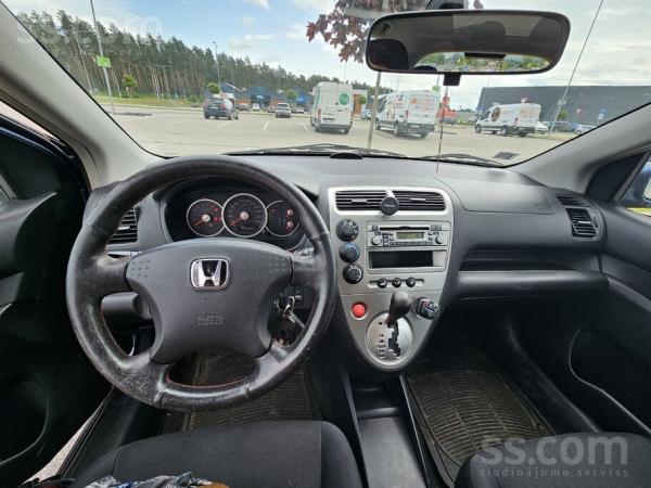 Honda Civic 2004 Rīga, ar dzinēja tilpumu 1.60 L un nobraukumu 252 tūkst. km par 700 €, foto 5 vietnē AUTOMOTO.COM.LV