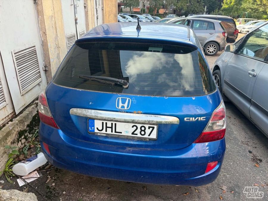Хонда Цивик 2004 в Каунас, объемом двигателя 1.40 л и пробегом 275 тыс. км за 500 €, фото 8 на AUTOMOTO.COM.LV