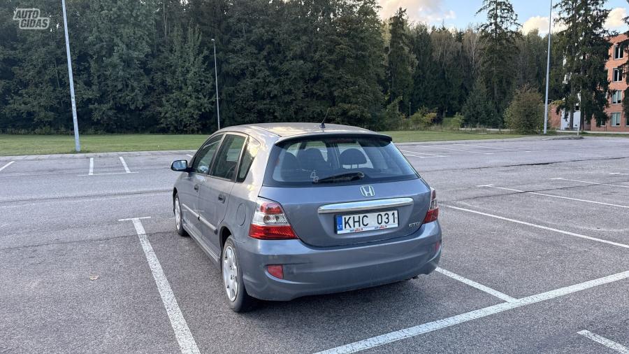 Honda Civic 2004 Viļņa, ar dzinēja tilpumu 1.70 L un nobraukumu 190 tūkst. km par 1500 €, foto 4 vietnē AUTOMOTO.COM.LV