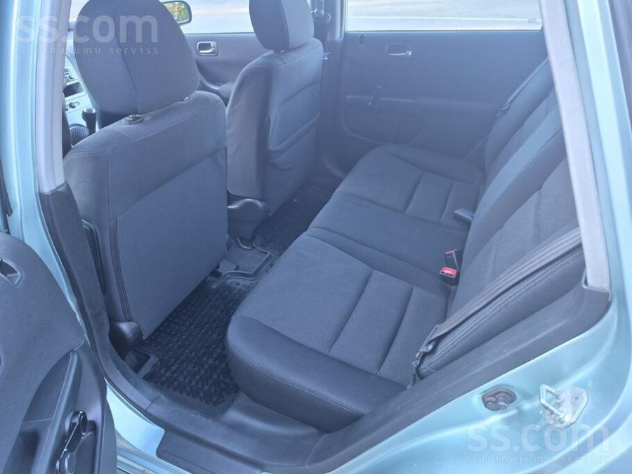 Honda Civic 2005 in Riga, with an engine capacity of 1.40 L and mileage of 260 thousand km for 800 €, photo 7 on AUTOMOTO.COM.LV