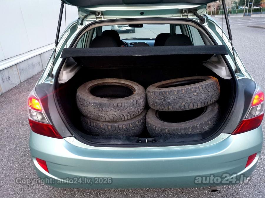 Honda Civic 2005 Tartu, ar dzinēja tilpumu 1.40 L un nobraukumu 140 tūkst. km par 990 €, foto 8 vietnē AUTOMOTO.COM.LV