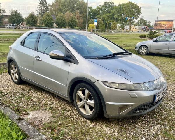 Honda Civic 2006 in Aizkraukle, with an engine capacity of 1.80 L and mileage of 217 thousand km for 1550 €, photo 3 on AUTOMOTO.COM.LV