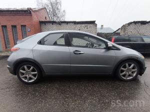 Honda Civic 2006 in Riga, with an engine capacity of 2.20 L and mileage of 350 thousand km for 1450 €, photo 12 on AUTOMOTO.COM.LV