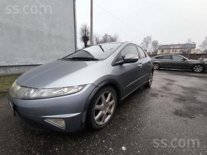 Honda Civic 2006 in Riga, with an engine capacity of 2.20 L and mileage of 350 thousand km for 1450 €, photo 14 on AUTOMOTO.COM.LV