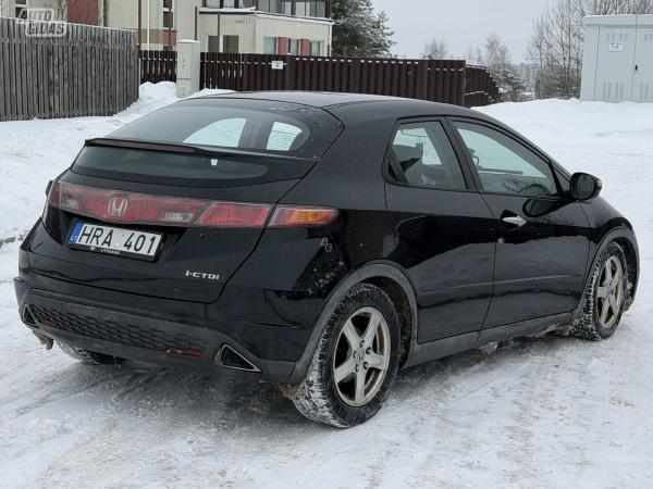Honda Civic 2006 Viļņa, ar dzinēja tilpumu 2.20 L un nobraukumu 346 tūkst. km par 1400 €, foto 9 vietnē AUTOMOTO.COM.LV