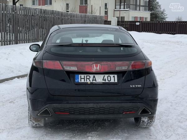 Honda Civic 2006 Viļņa, ar dzinēja tilpumu 2.20 L un nobraukumu 346 tūkst. km par 1400 €, foto 10 vietnē AUTOMOTO.COM.LV