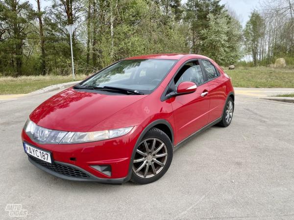 Honda Civic 2006 Šauļi, ar dzinēja tilpumu 1.30 L un nobraukumu 180 tūkst. km par 1650 €, foto 2 vietnē AUTOMOTO.COM.LV