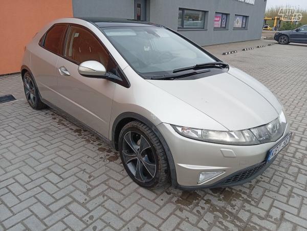 Honda Civic 2006 Kretinga, ar dzinēja tilpumu 2.20 L un nobraukumu 360 tūkst. km par 1450 €, foto 1 vietnē AUTOMOTO.COM.LV
