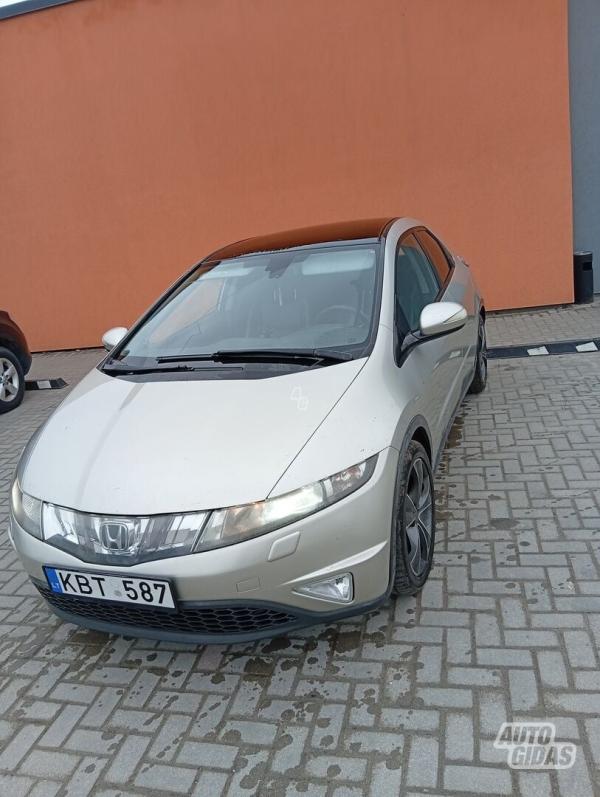 Honda Civic 2006 Kretinga, ar dzinēja tilpumu 2.20 L un nobraukumu 360 tūkst. km par 1450 €, foto 2 vietnē AUTOMOTO.COM.LV