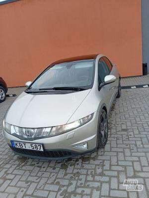 Honda Civic 2006 in Kretinga, with an engine capacity of 2.20 L and mileage of 360 thousand km for 1450 €, photo 3 on AUTOMOTO.COM.LV