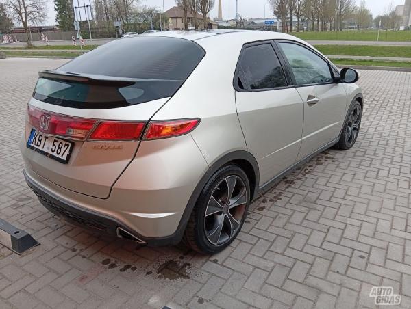 Honda Civic 2006 Kretinga, ar dzinēja tilpumu 2.20 L un nobraukumu 360 tūkst. km par 1450 €, foto 3 vietnē AUTOMOTO.COM.LV