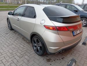 Honda Civic 2006 in Kretinga, with an engine capacity of 2.20 L and mileage of 360 thousand km for 1450 €, photo 5 on AUTOMOTO.COM.LV
