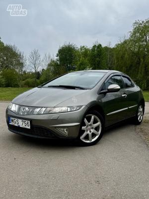 Honda Civic 2006 Šauļi, ar dzinēja tilpumu 2.20 L un nobraukumu 290 tūkst. km par 1690 €, foto  vietnē AUTOMOTO.COM.LV