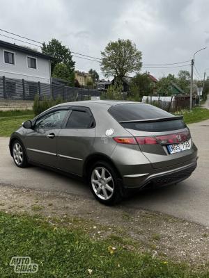 Honda Civic 2006 in Siauliai, with an engine capacity of 2.20 L and mileage of 290 thousand km for 1690 €, photo 7 on AUTOMOTO.COM.LV