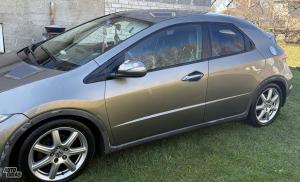 Honda Civic 2006 in Kupiskis, with an engine capacity of 2.20 L and mileage of 400 thousand km for 1400 €, photo 3 on AUTOMOTO.COM.LV