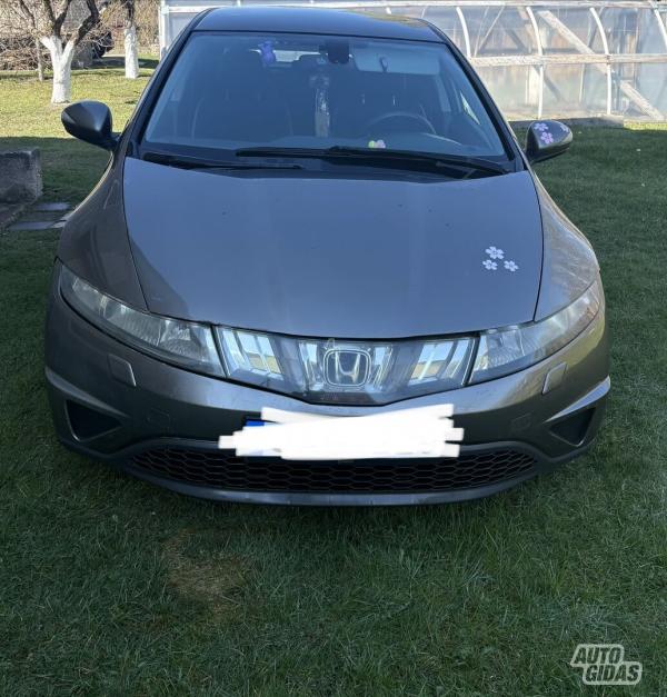 Хонда Цивик 2006 в Купишкис на AUTOMOTO.COM.LV Хонда Цивик 2006 в Купишкис, объемом двигателя 2.20 л и пробегом 400 тыс. км за 1100 €, фото 1 на AUTOMOTO.COM.LV