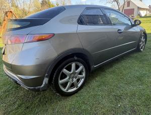 Honda Civic 2006 Kupiškis, ar dzinēja tilpumu 2.20 L un nobraukumu 400 tūkst. km par 1100 €, foto 5 vietnē AUTOMOTO.COM.LV
