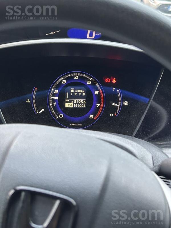 Honda Civic 2006 in Riga, with an engine capacity of 1.40 L and mileage of 141 thousand km for 3800 €, photo 8 on AUTOMOTO.COM.LV