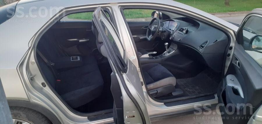 Honda Civic 2006 Rīga, ar dzinēja tilpumu 1.30 L un nobraukumu 219 tūkst. km par 1750 €, foto 8 vietnē AUTOMOTO.COM.LV