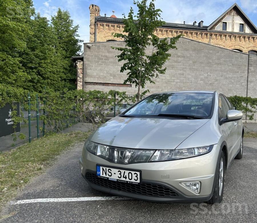 Honda Civic 2006 Rīga, ar dzinēja tilpumu 1.40 L un nobraukumu 141 tūkst. km par 3300 €, foto 3 vietnē AUTOMOTO.COM.LV