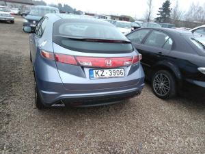 Honda Civic 2006 Preiļi, ar dzinēja tilpumu 2.20 L un nobraukumu 297 tūkst. km par 650 €, foto 5 vietnē AUTOMOTO.COM.LV