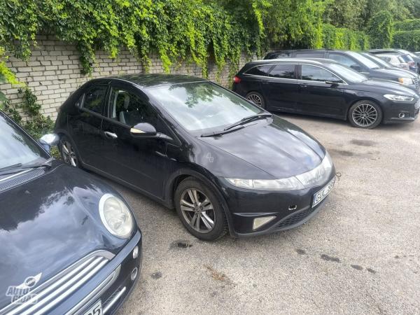 Honda Civic 2006 Kauņa, ar dzinēja tilpumu 2.20 L un nobraukumu 250 tūkst. km par 559 €, foto 3 vietnē AUTOMOTO.COM.LV