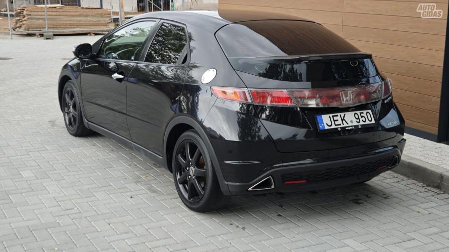 Honda Civic 2006 Alīta, ar dzinēja tilpumu 2.20 L un nobraukumu 353 tūkst. km par 1950 €, foto 8 vietnē AUTOMOTO.COM.LV