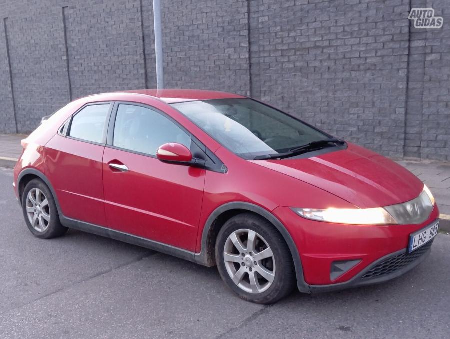 Honda Civic 2006 in Vilnius, with an engine capacity of 2.20 L and mileage of 360 thousand km for 1000 €, photo 1 on AUTOMOTO.COM.LV