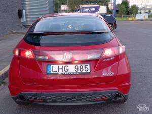 Honda Civic 2006 in Vilnius, with an engine capacity of 2.20 L and mileage of 360 thousand km for 1000 €, photo 7 on AUTOMOTO.COM.LV