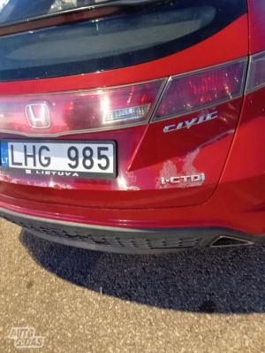 Honda Civic 2006 in Vilnius, with an engine capacity of 2.20 L and mileage of 360 thousand km for 1000 €, photo 9 on AUTOMOTO.COM.LV