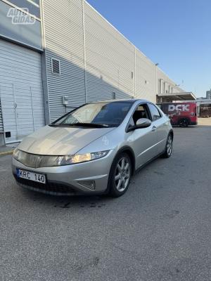 Honda Civic 2006 Viļņa, ar dzinēja tilpumu 2.20 L un nobraukumu 360 tūkst. km par 1150 €, foto  vietnē AUTOMOTO.COM.LV